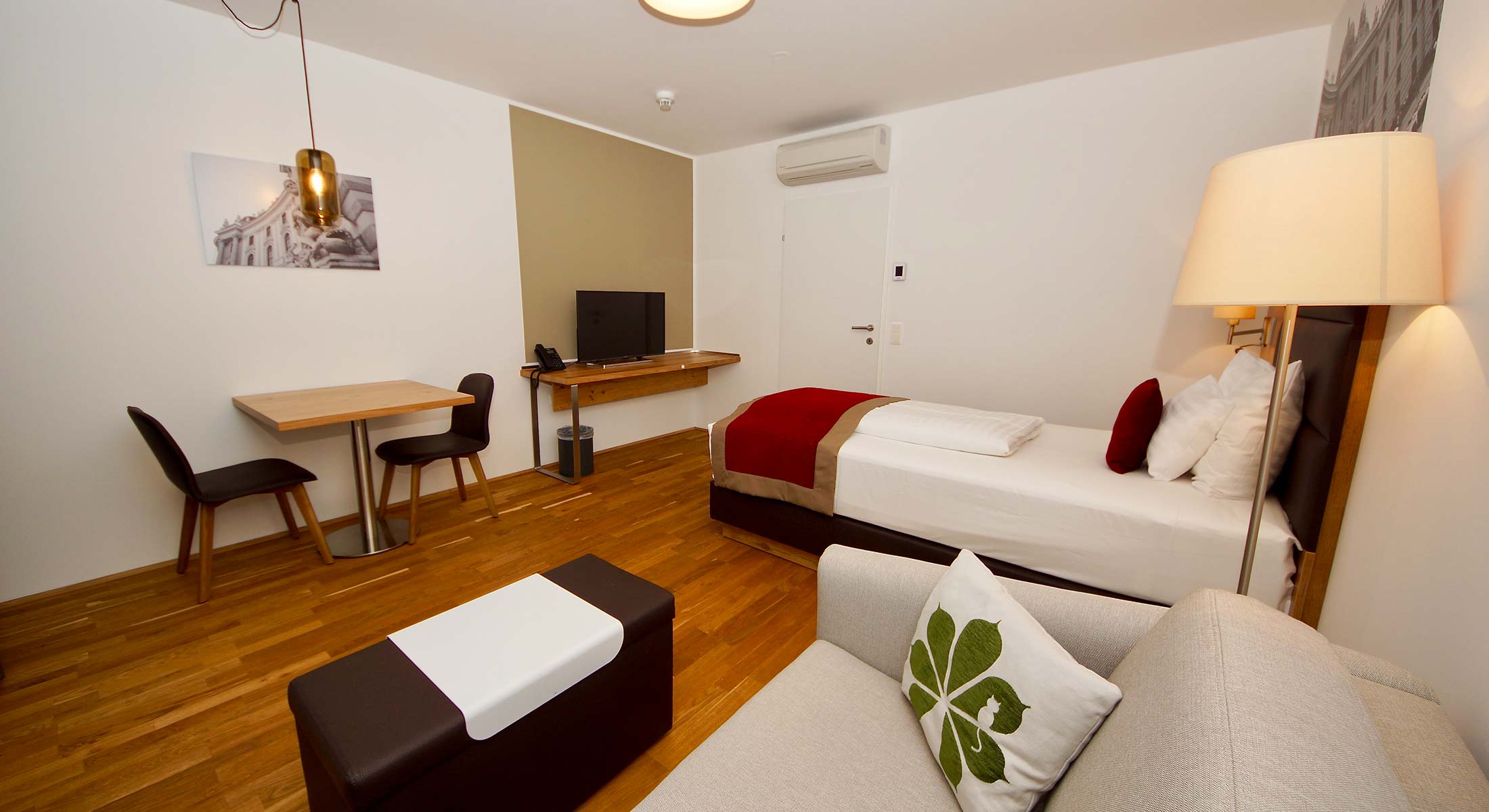 Deluxe Single Suite - Parks 73